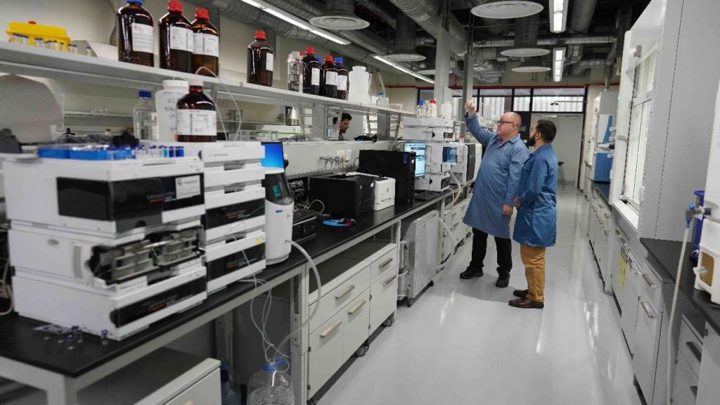 Research & Teaching Laboratories – CPG